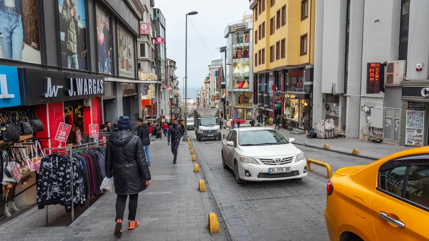 Los 4 Principales Mercados De Ropa En Turquía Y Los 5 Sitios Turcos De ...